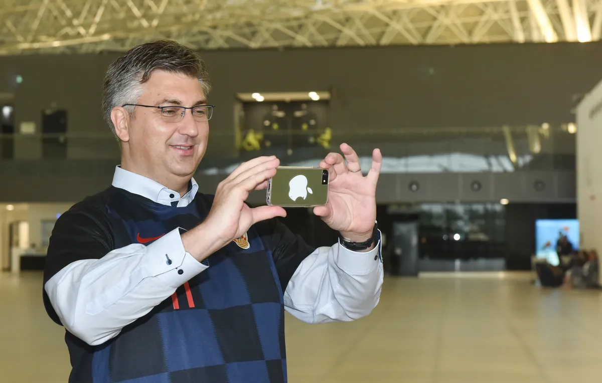Plenković ide na utakmicu Hrvatske i Paname, vodi i ministre - Vijesti ...