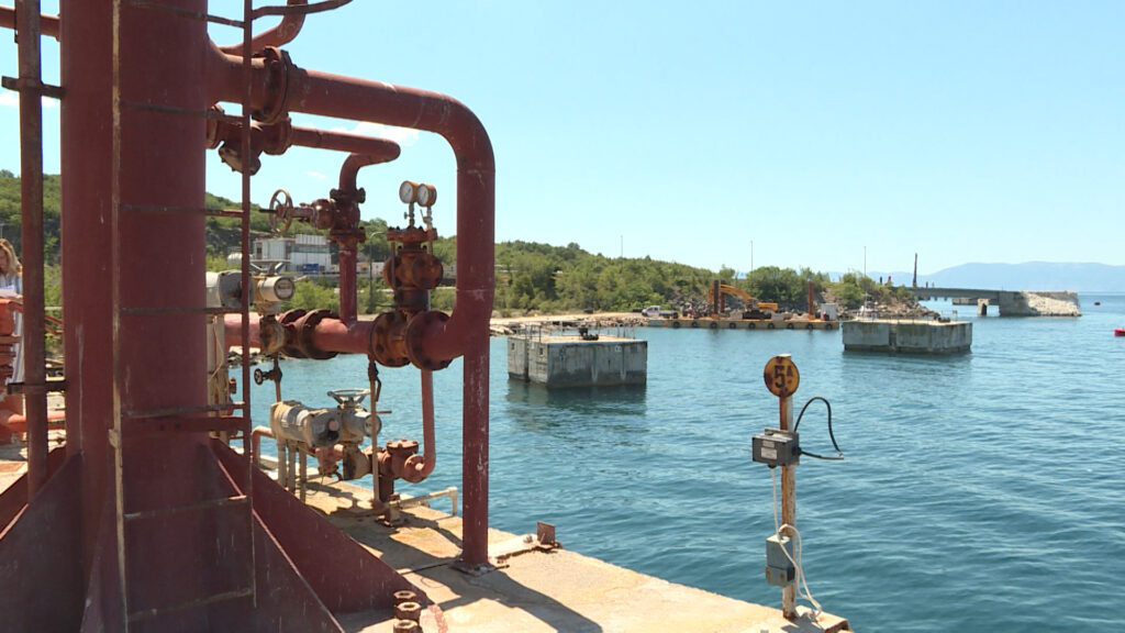 LNG Croatia to build LNG and CNG refuelling point in Zadar's Gazenica ...