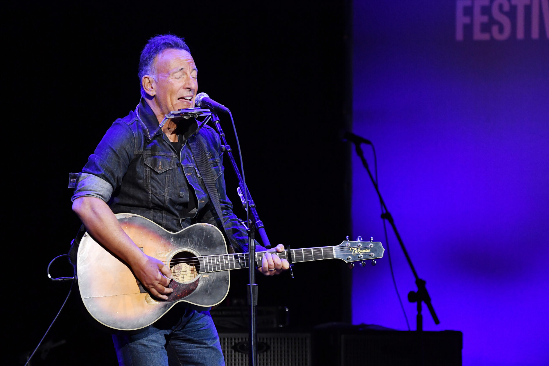 Bruceu Springsteenu kazna od 540 dolara jer je pio tekilu u nacionalnom ...