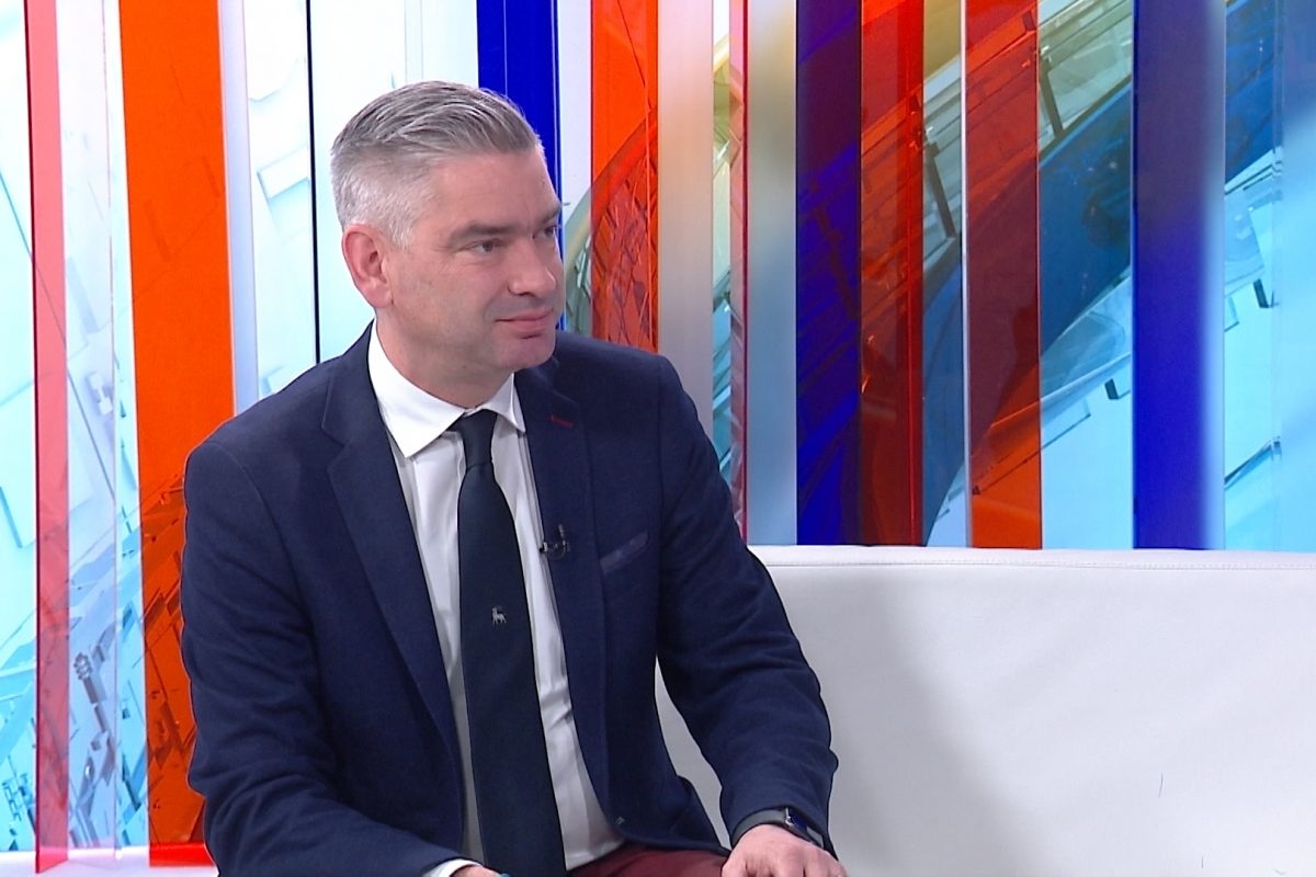 Miletić: Ne mogu ja trčati svako malo u stranku i pitati što smijem - N1