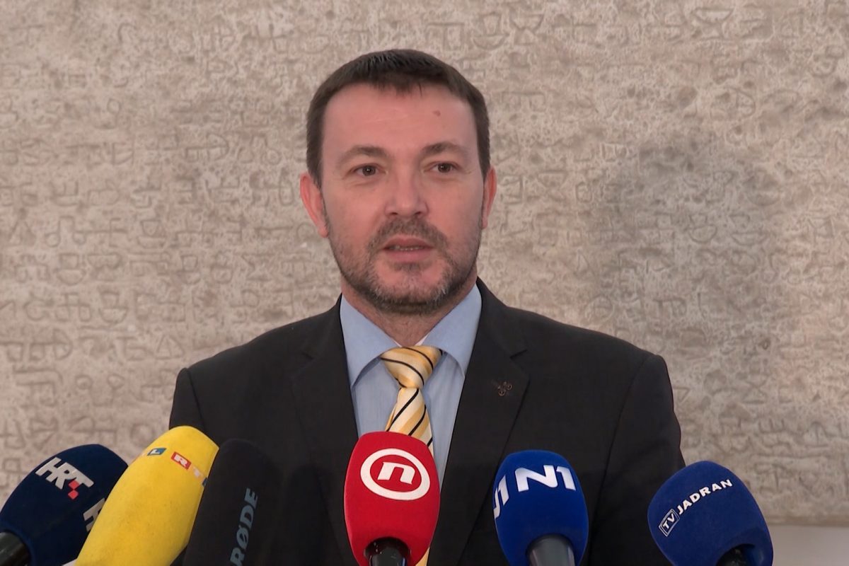 Bauk: Iz Vlade treba izaći Plenković, on je najveći problem i ...