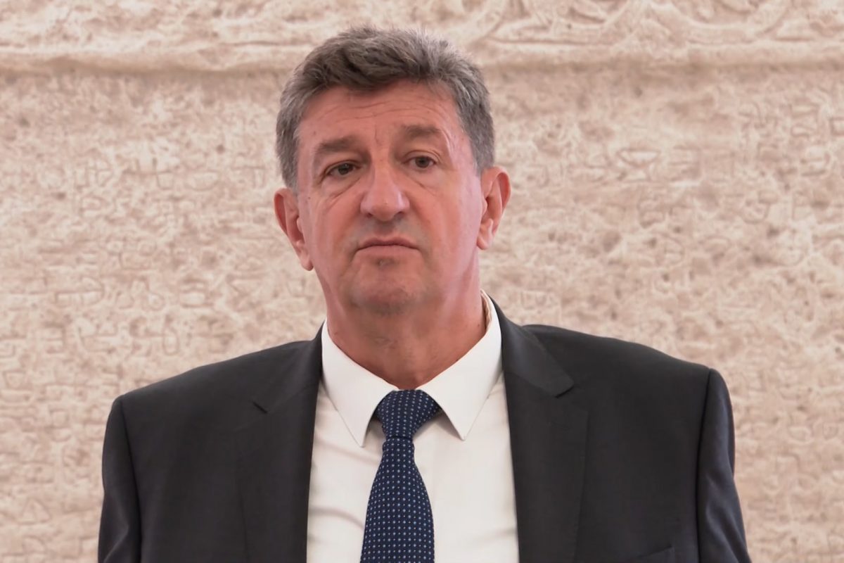 Deur i Sačić nastavili s uvredama: "Titovo jugoslavensko govedo ...