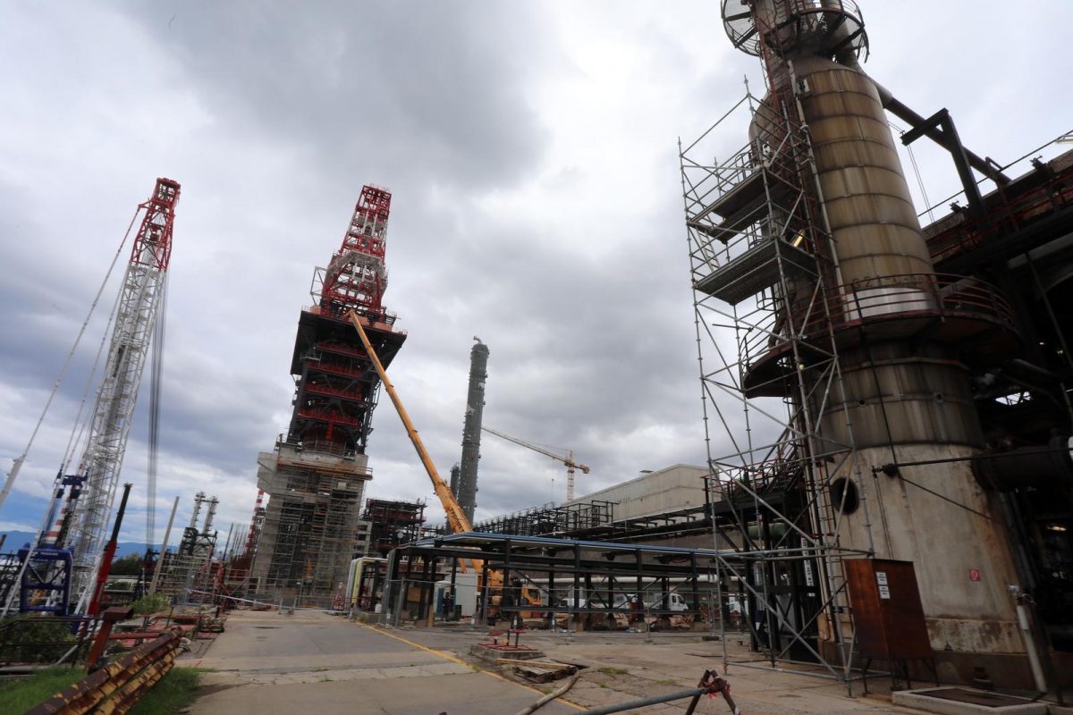 Ina oil company: €532m Rijeka refinery upgrade project '60 pct complete ...