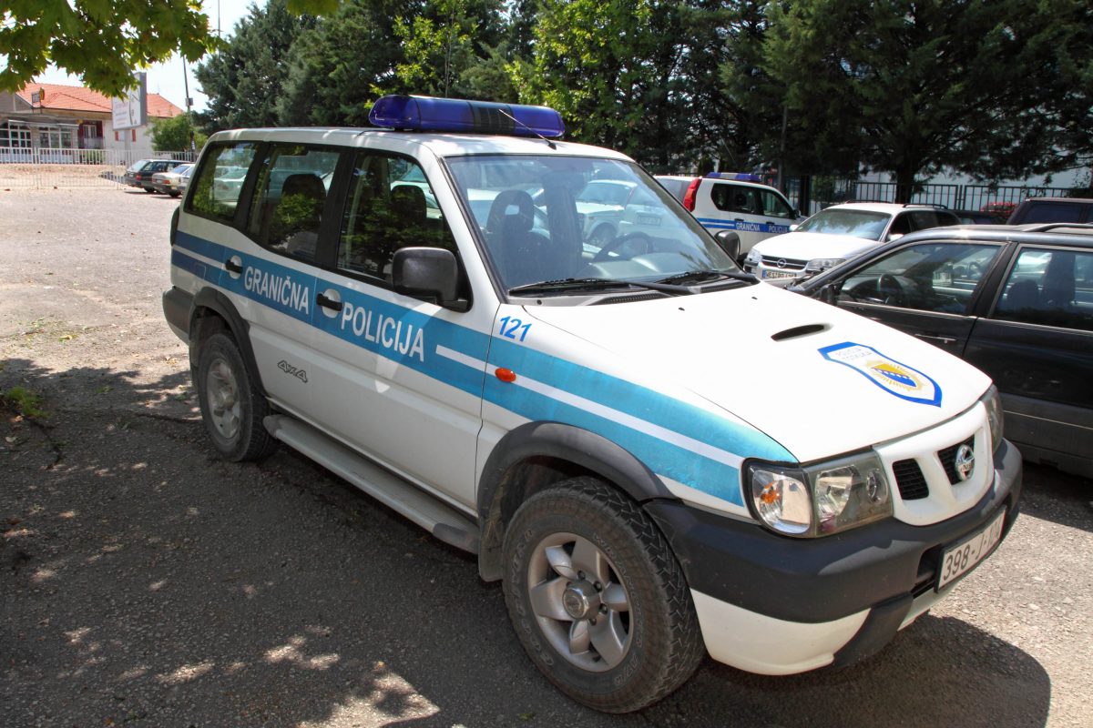 Granična policija BiH spriječila krijumčarenje 48 migranata u Hrvatsku - N1