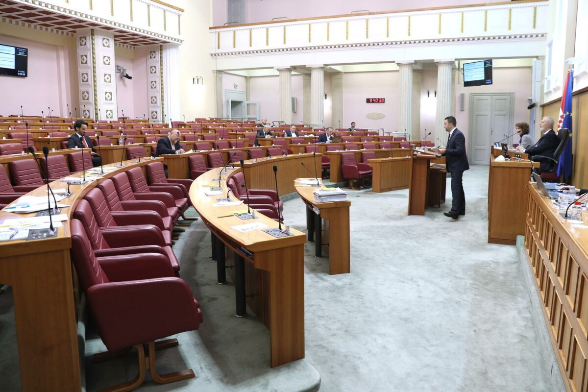 Hoće li Etički kodeks nagnati zastupnike da se ponašaju pristojno? - N1