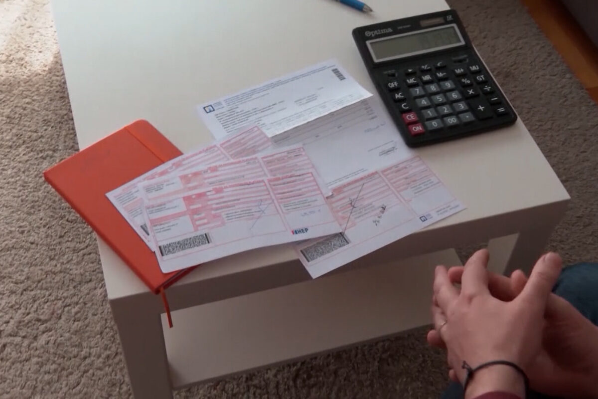 Daily: 230,000 households facing enforced collection notices due to ...