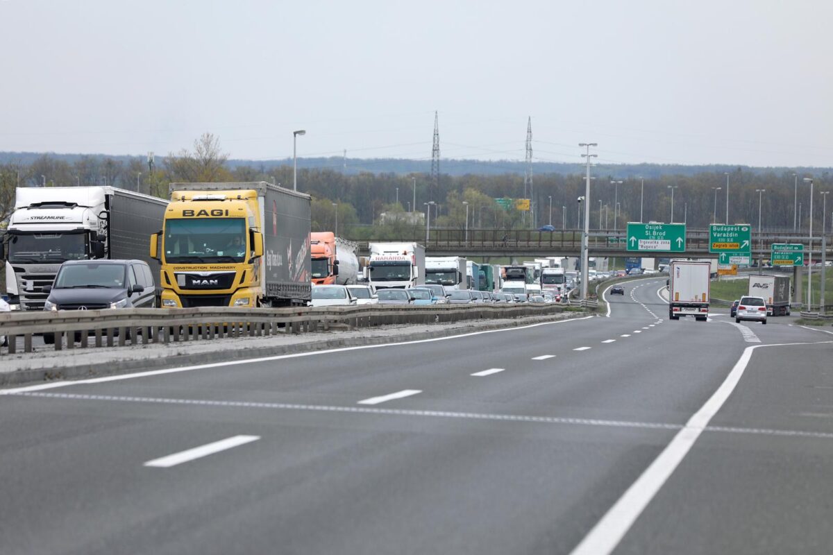 Zabrana prometa za neka vozila na A1 i Jadranskoj magistrali zbog olujnog vjetra - N1