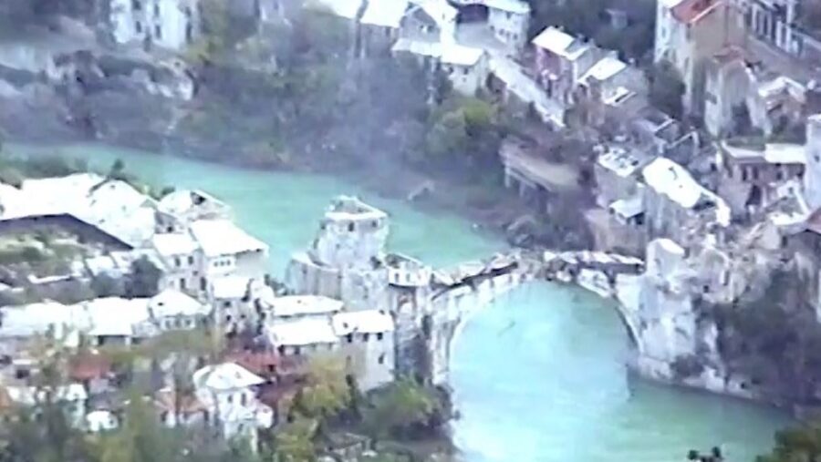 Unseen video of destruction of Mostar Old Bridge recorded by Croatian ...
