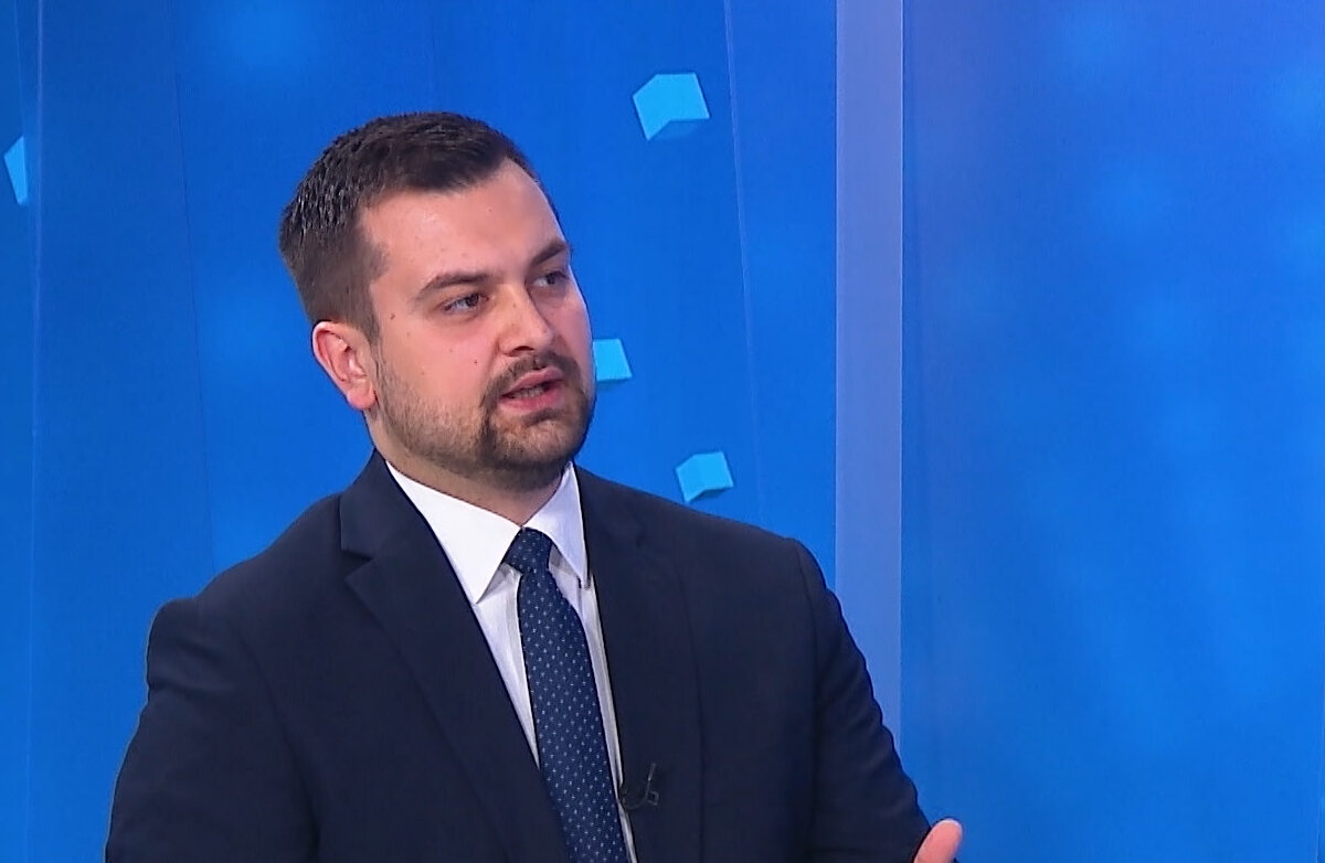 Hodžić: Manjine ne mogu šutke prelaziti preko nekih ideja političara - N1