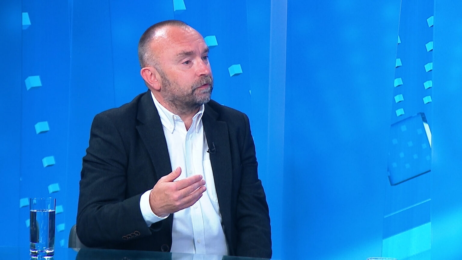Šalaj: Ovo što Vlada radi je jako loše, a dio sindikata drži ljestve ...