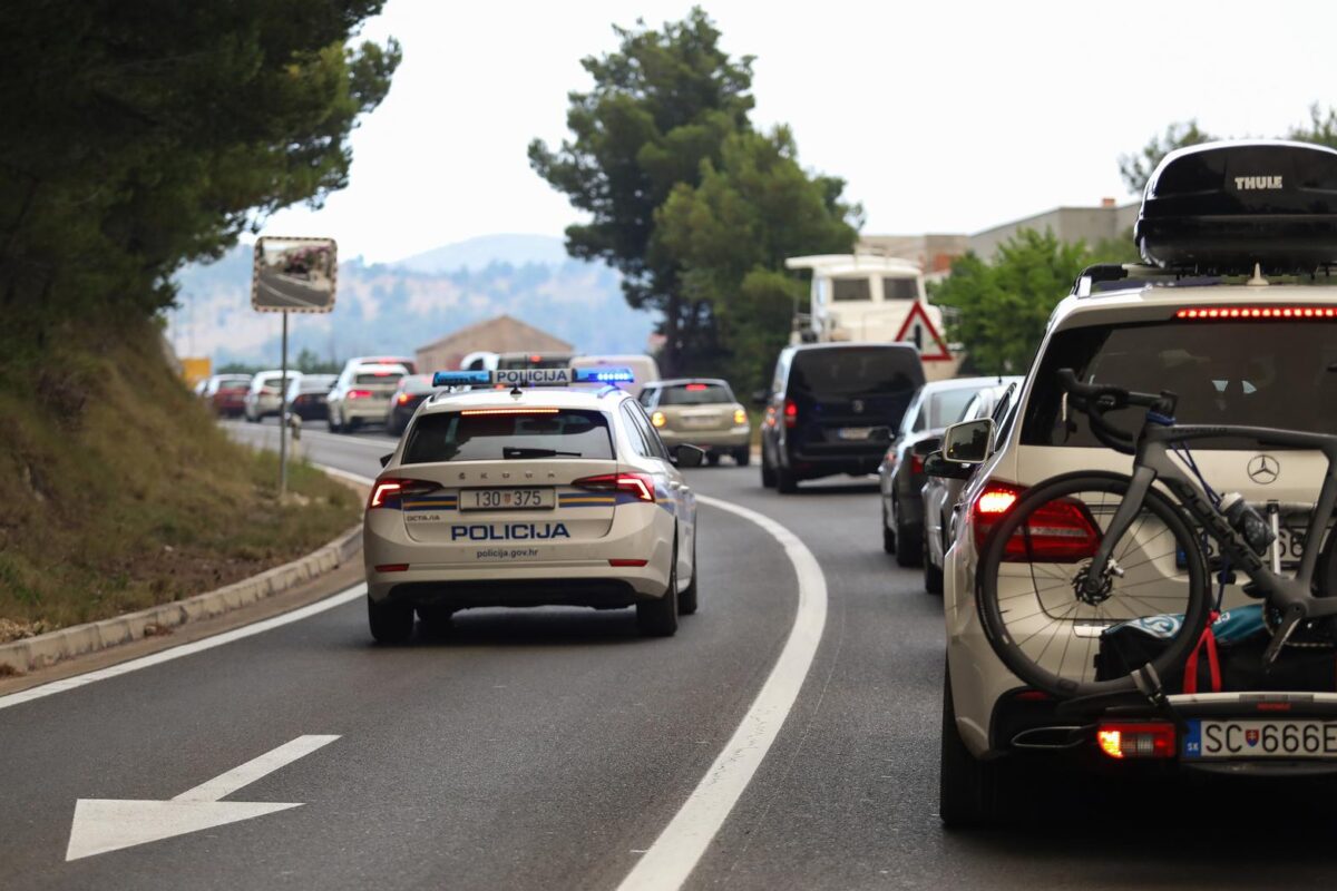 Muškarac u središtu Zadra pucao iz pištolja, uhićen je - N1