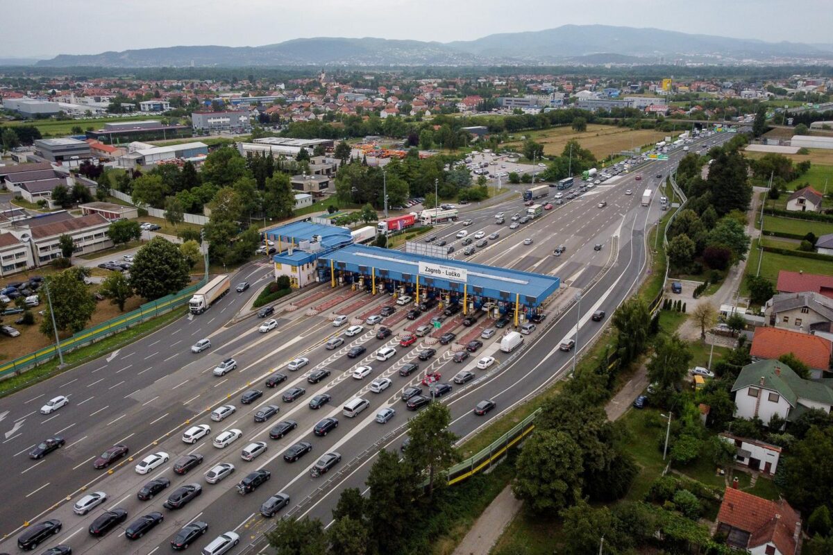 Gužve u prometu: Kilometarska kolona pred Demerjem, čeka se i kod Lučkog - N1