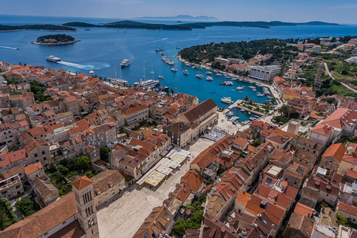 Srpska influencerica o cijenama na Hvaru: Dođi ovdje i uvjeri se da si ...