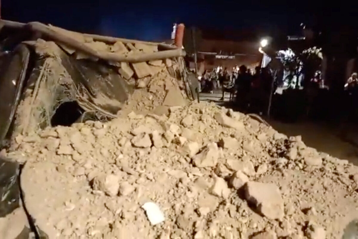 VIDEO | Jeziva snimka iz Maroka: Snimljen trenutak potresa, zgrada se urušila u samo nekoliko ...