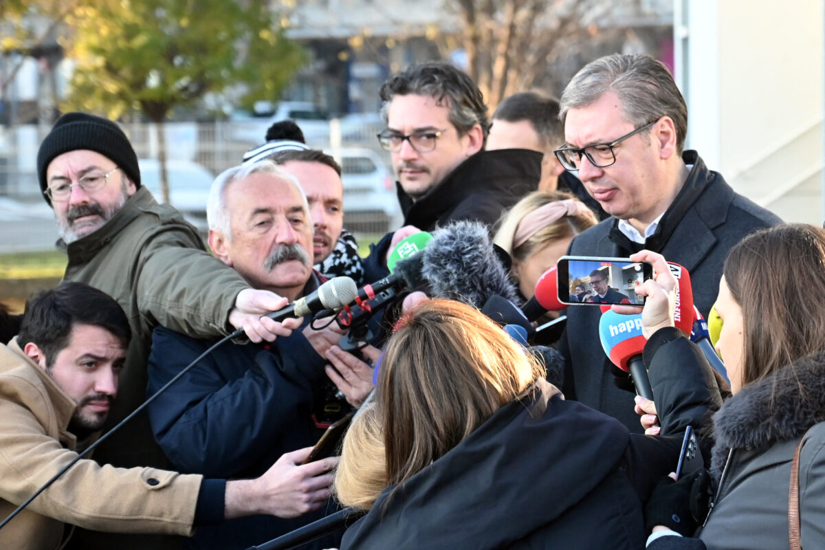 Izbori u Srbiji prepuni nepravilnosti, novinari razljutili Vučića - N1