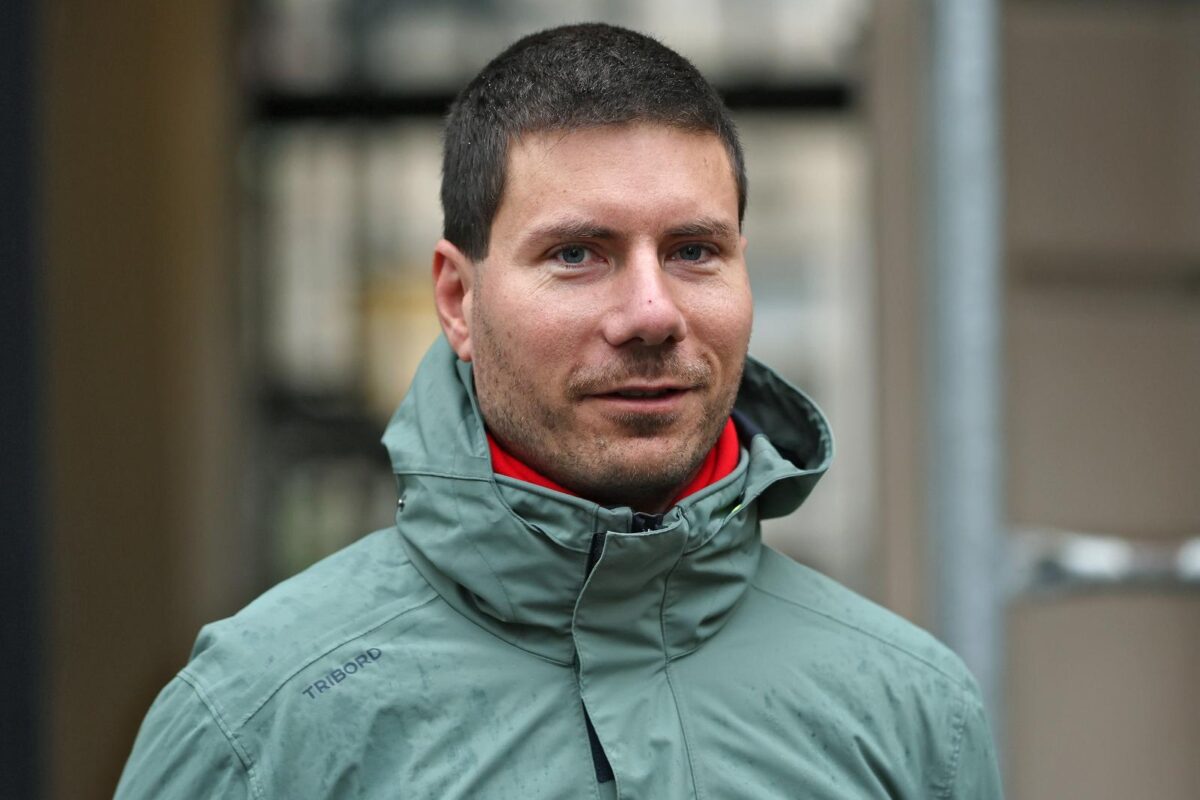 N1 doznaje: Priveden Ivan Pernar - N1