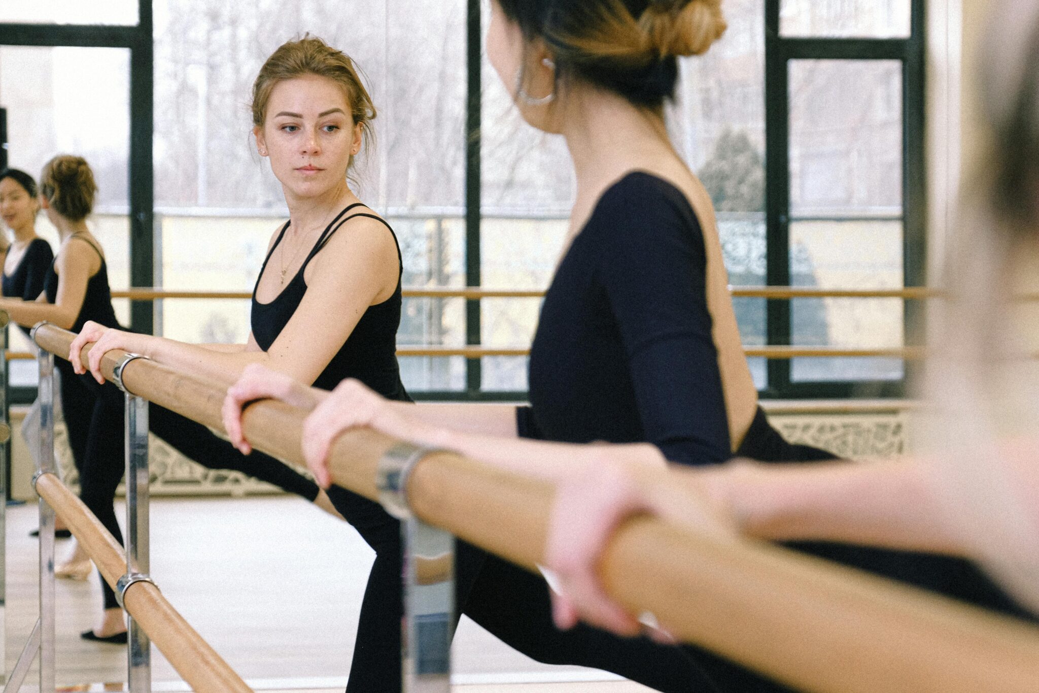 Barre trening: Kombinacija baleta i pilatesa dat će vam snažne mišiće i ...