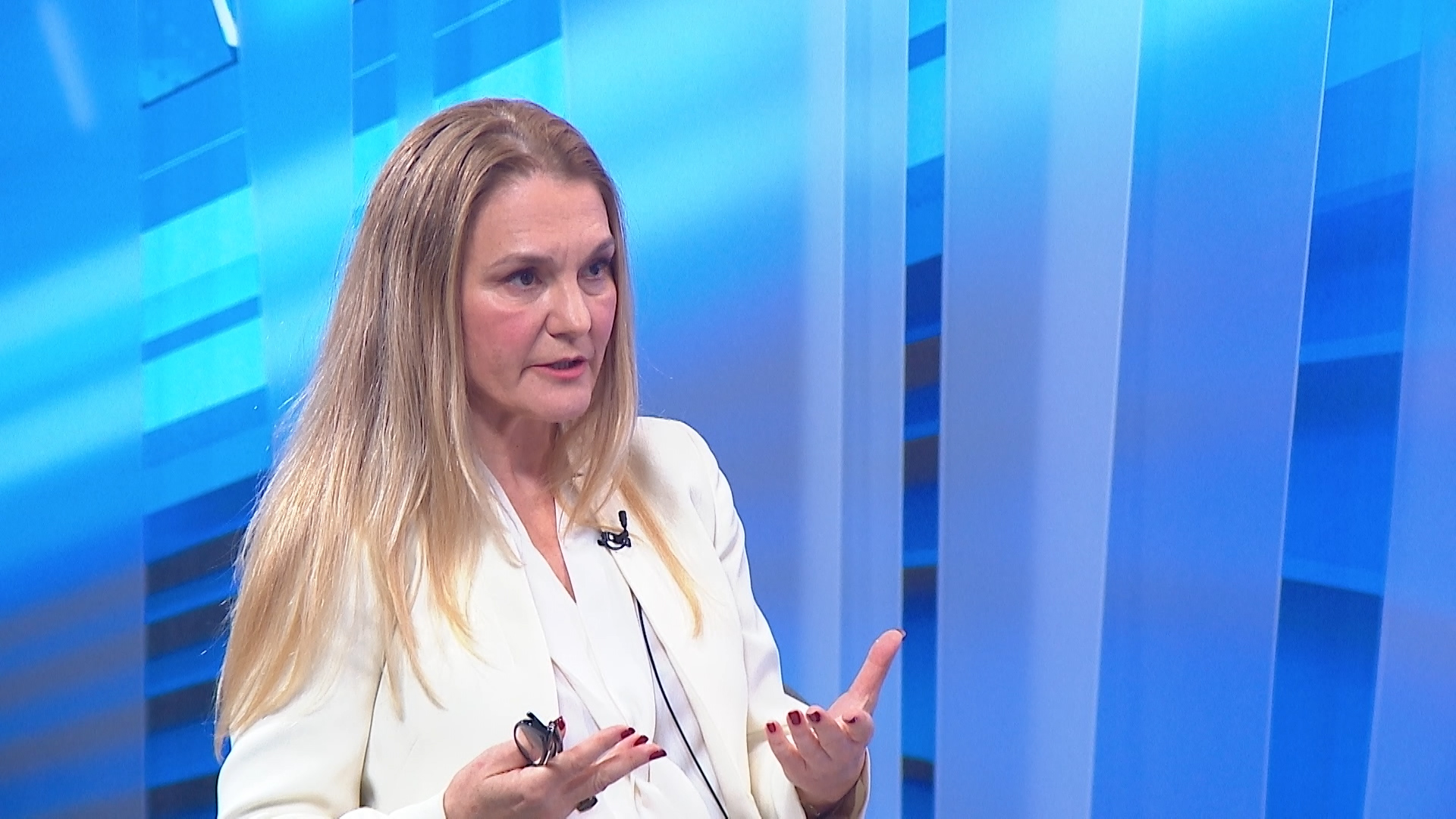 Već 17 mjeseci na čekanju investicija kao četiri Pelješka mosta, a od 1 ...