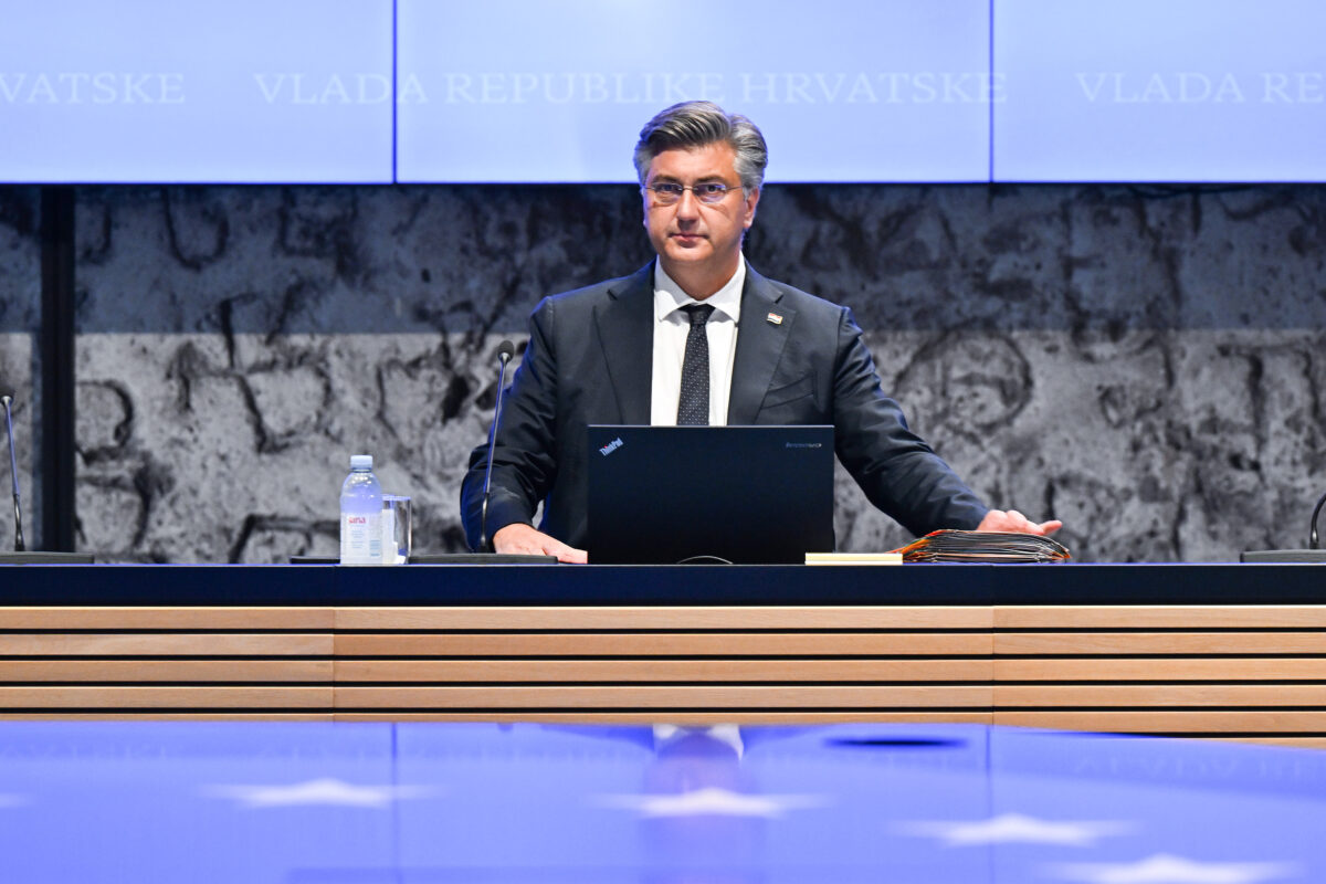Prime Minister announces significant salary increases for state ...