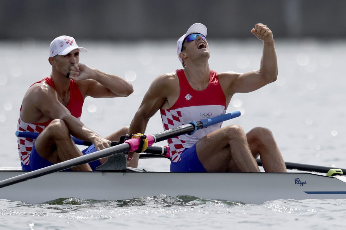 Sinkovic brothers defend Olympic victory in the double sculls - N1