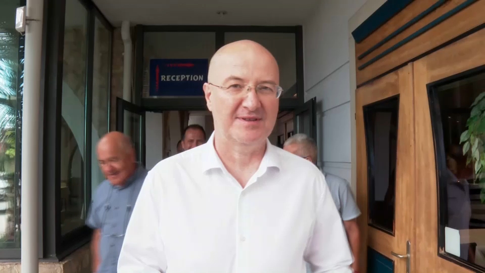 Radić odgovorio Penavi