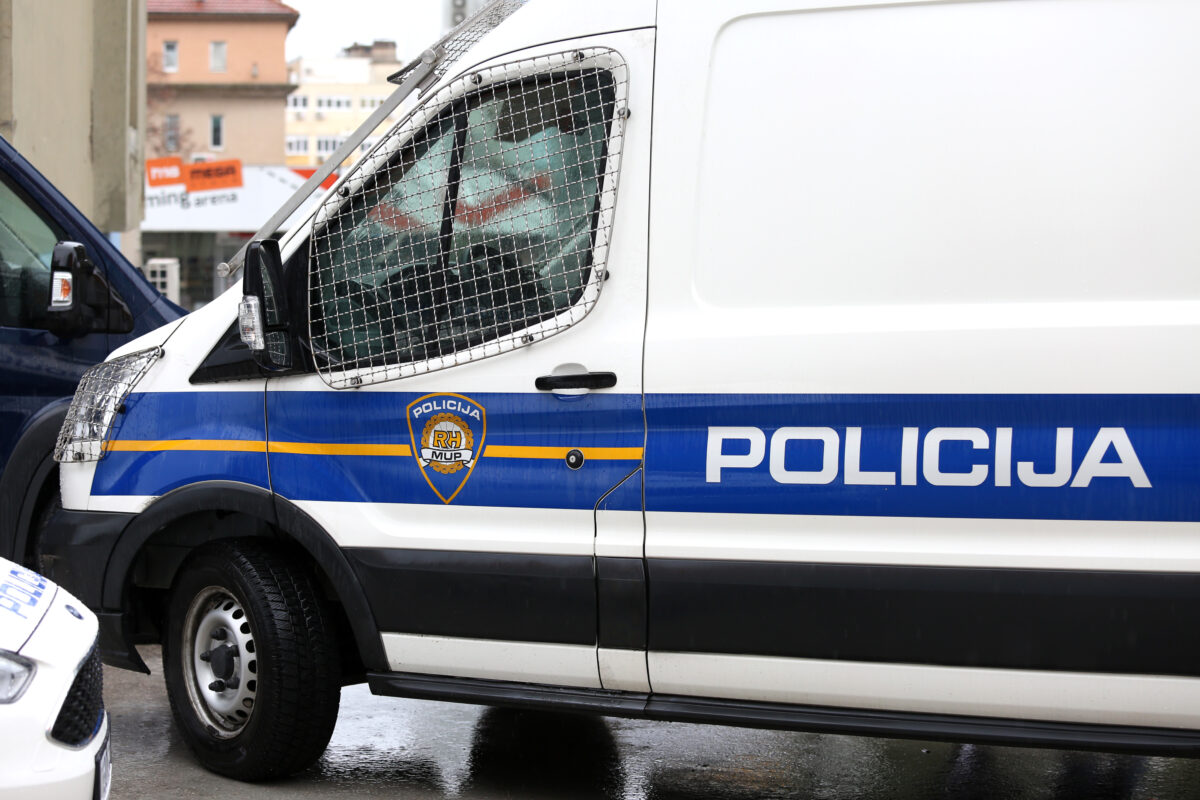 U Rijeci propucan muškarac, policija privela dvojicu osumnjičenih