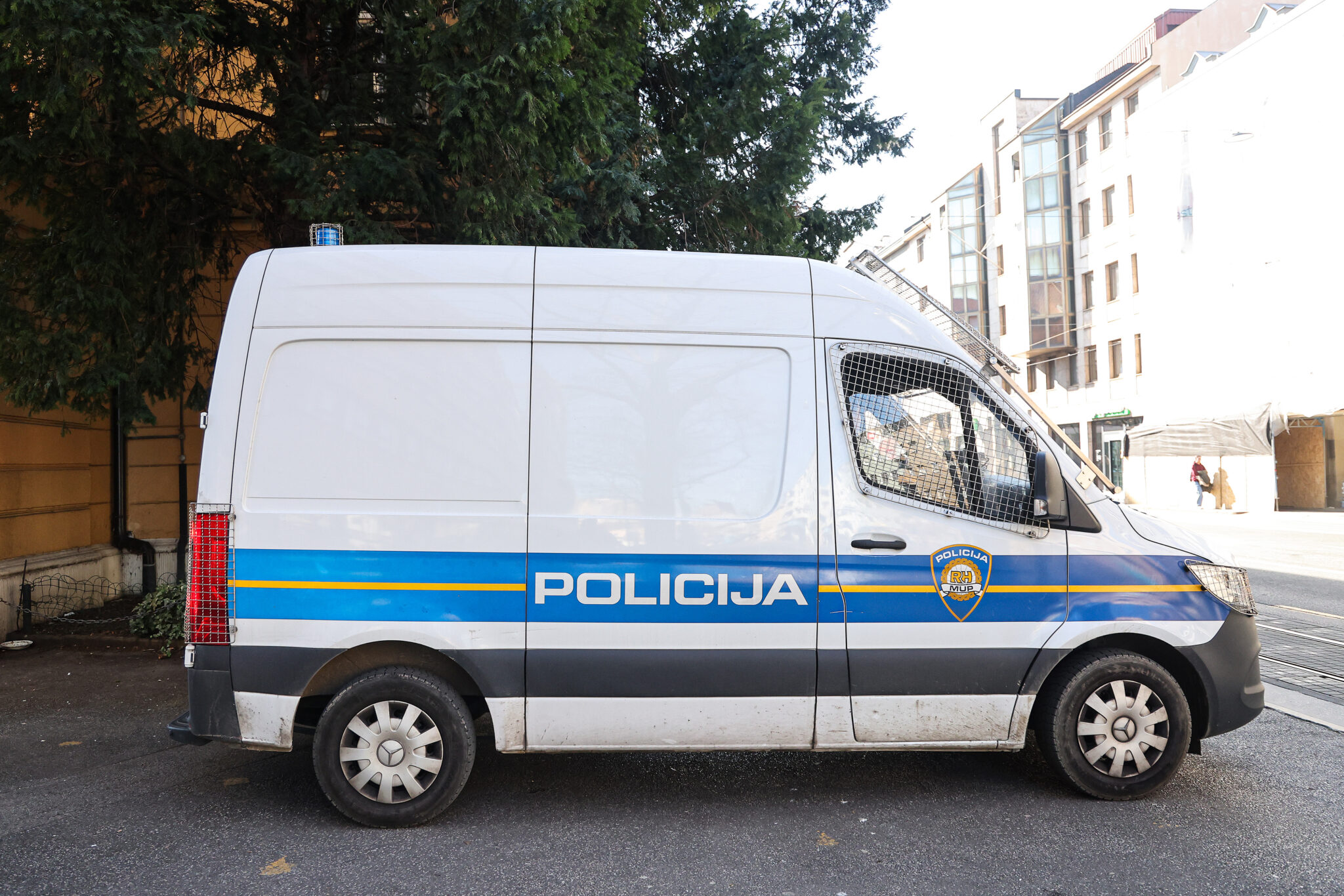 Privedena šefica za izdavanje građevinskih dozvola u županiji